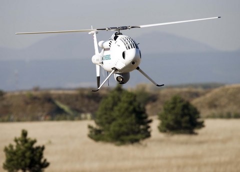 Maiden flight of Camcopter with Schiebel’s new heavy fuel engine ...