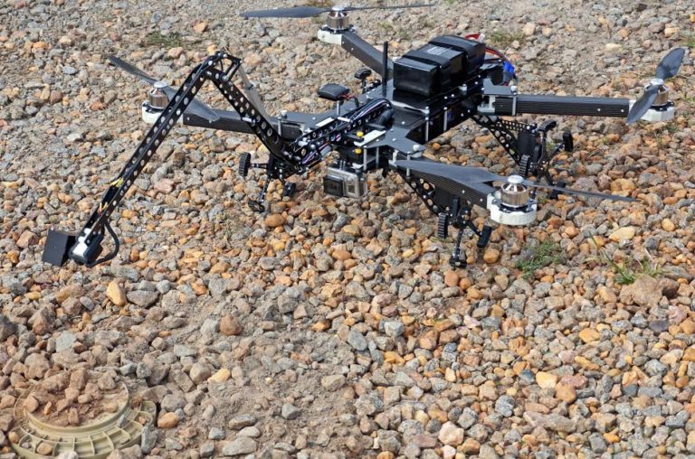 Ratel bomb disposal drone flies, walks and grabs – sUAS News