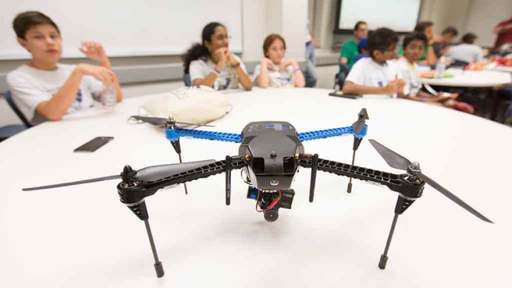 The Unmanned Safety Institute launches drone STEM program. – sUAS News