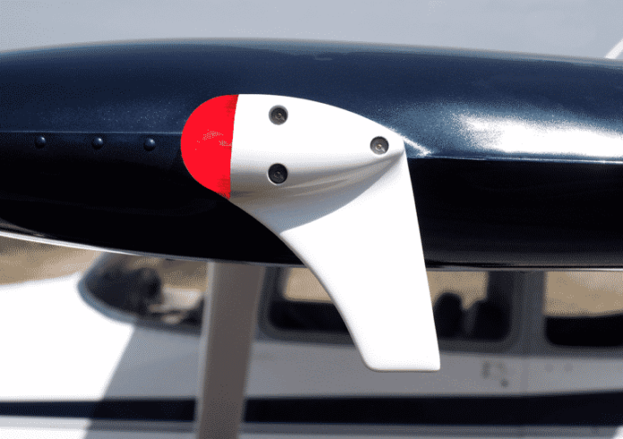 uAvionix reveals SkyBeacon-the first near zero-install ADS-B Out ...