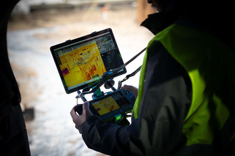 Vision Aerial – Herelink Tablet Mount – sUAS News